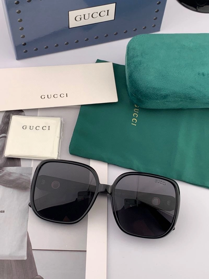 Brand-authenticated Gucci Sunglasses