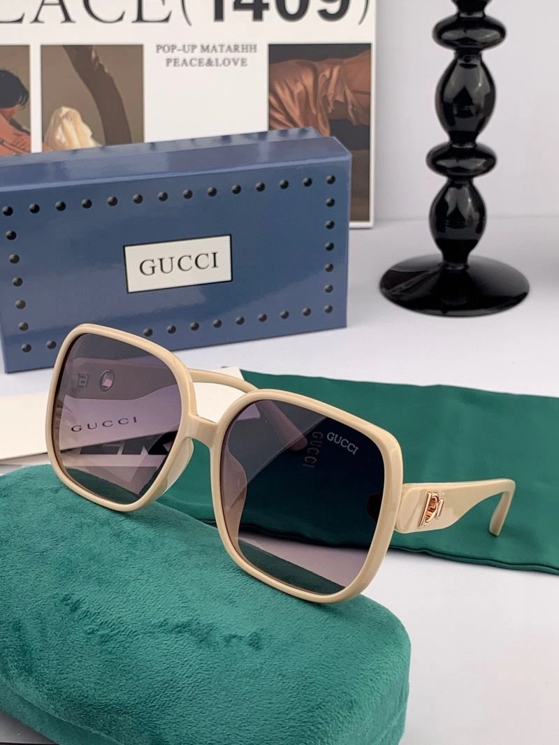 Brand-authenticated Gucci Sunglasses