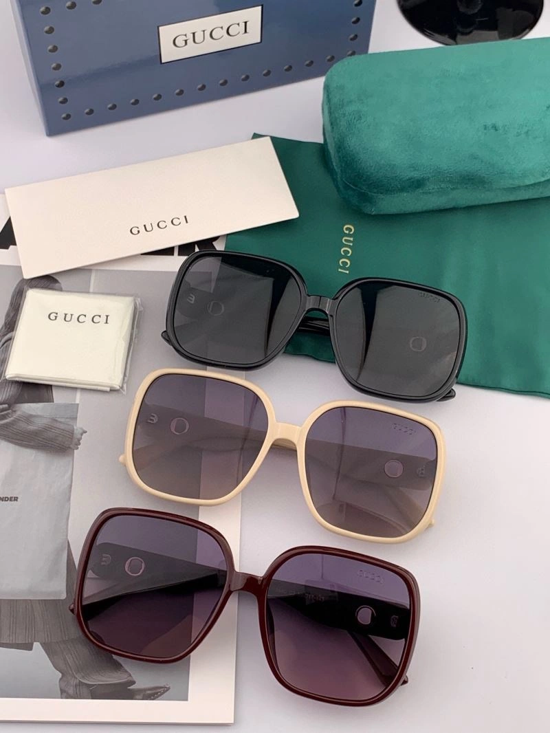 Brand-authenticated Gucci Sunglasses
