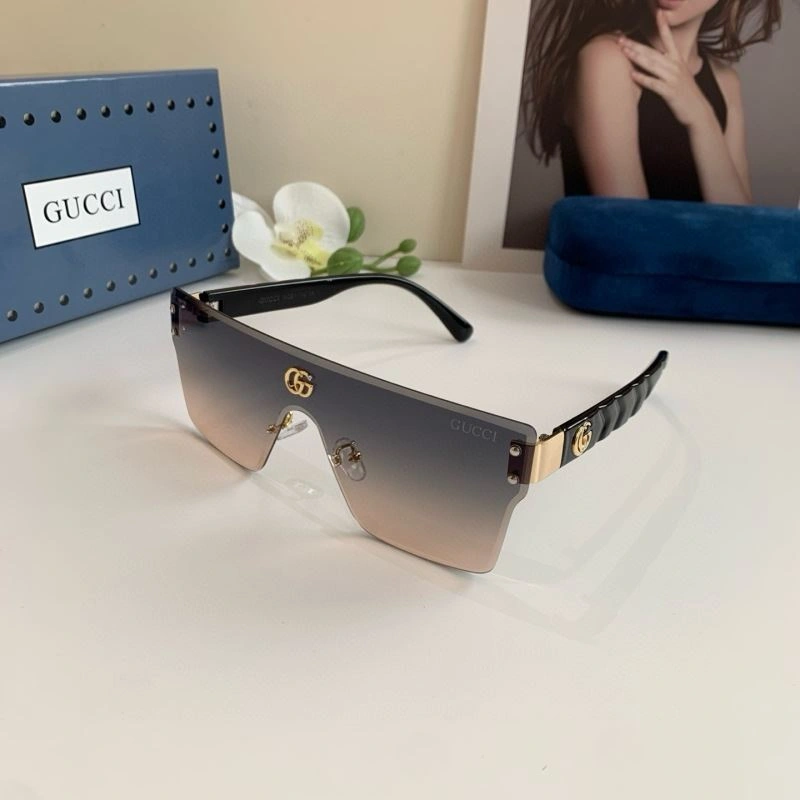Low-cost Gucci Sunglasses