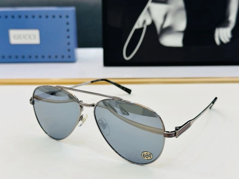 Exact replica Gucci Sunglasses