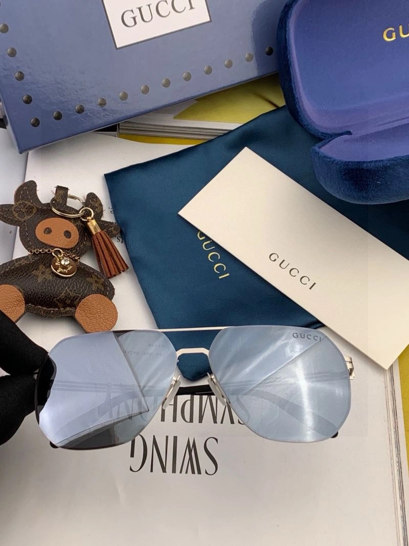 Accurate model Gucci Sunglasses