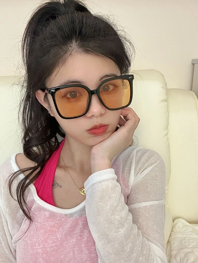 Exact replica Gucci Sunglasses