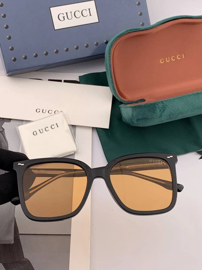 Exact replica Gucci Sunglasses