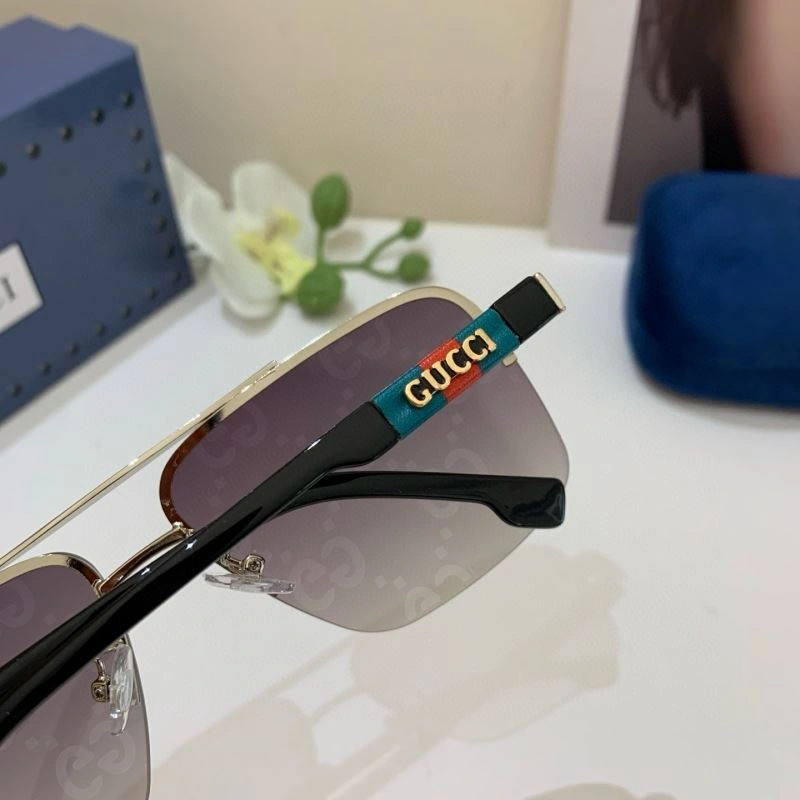 Top mirror Gucci Sunglasses