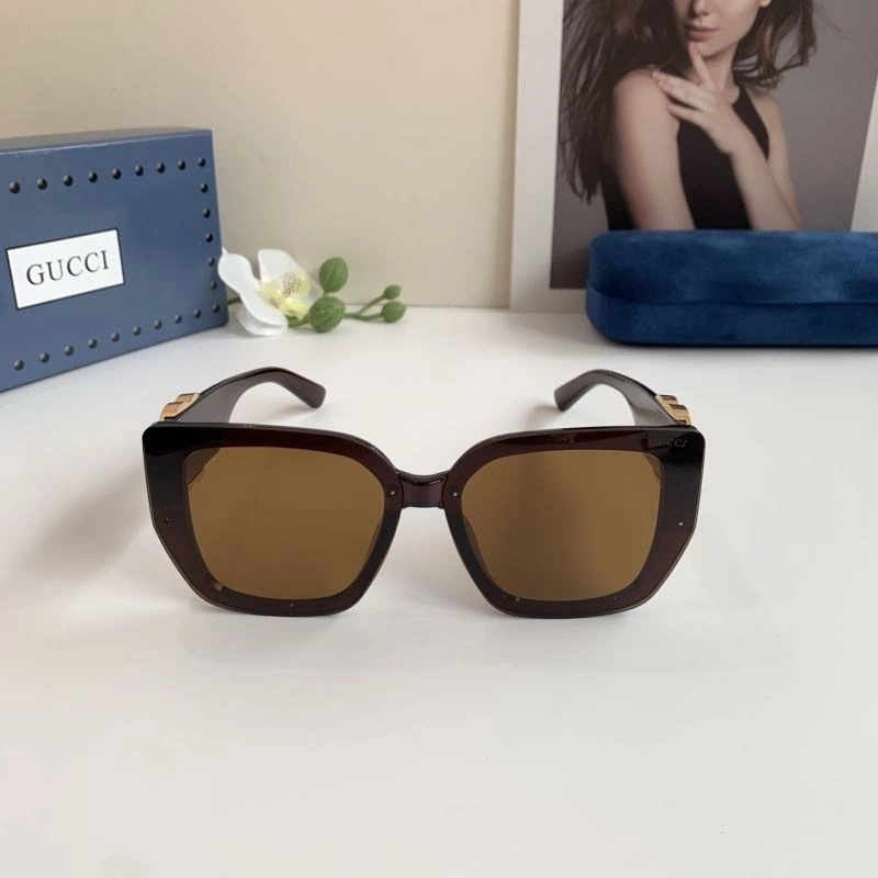 Top mirror Gucci Sunglasses