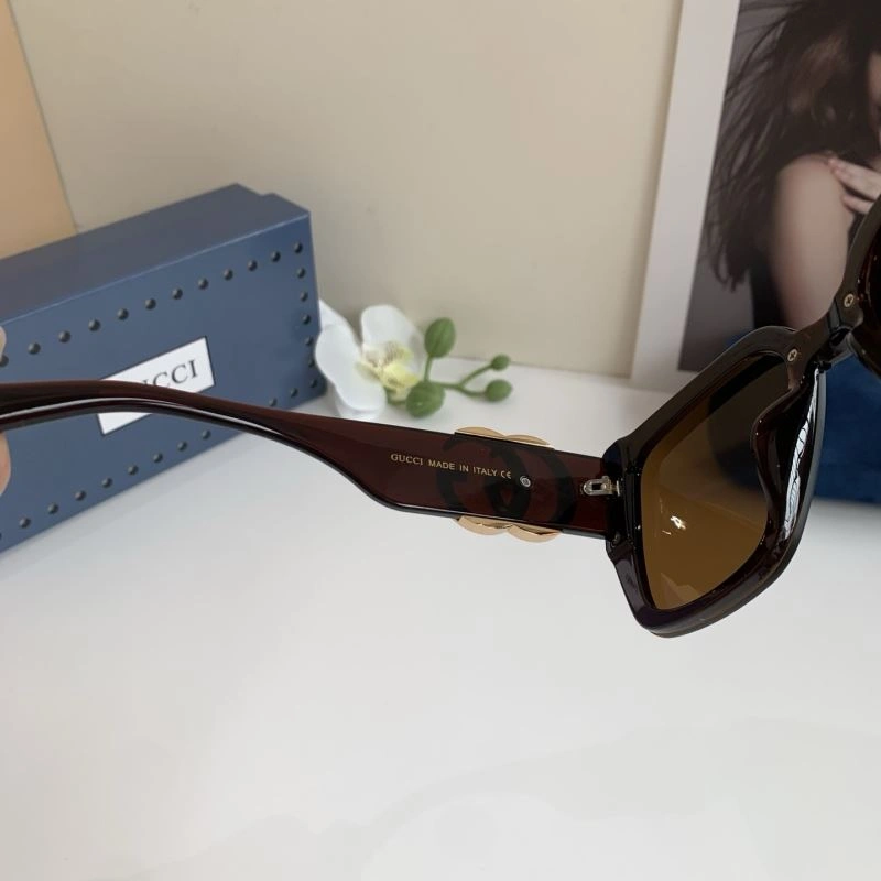 Top mirror Gucci Sunglasses