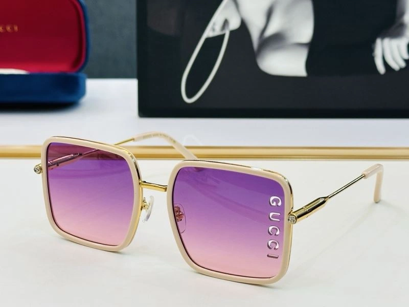 Accurate model Gucci Sunglasses