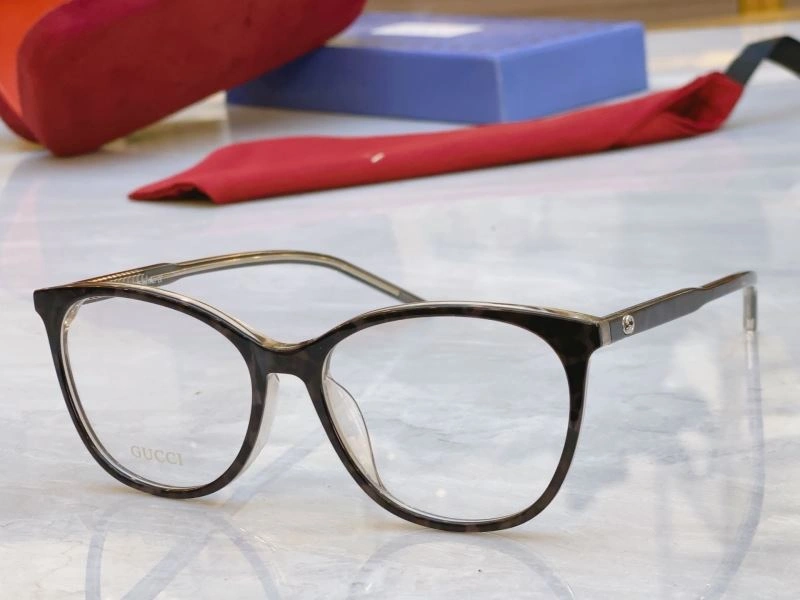 Budget-friendly Gucci Sunglasses