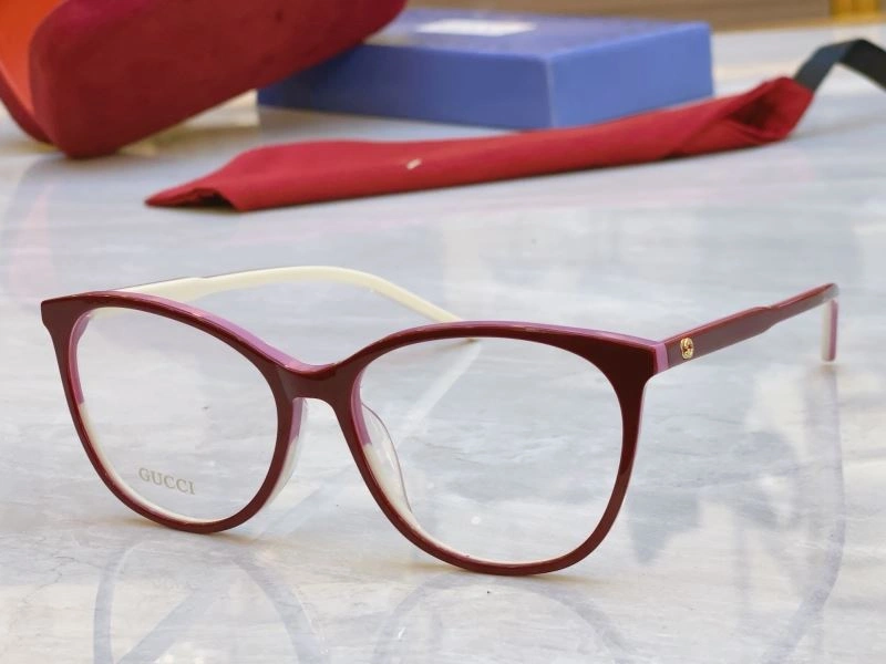 Budget-friendly Gucci Sunglasses