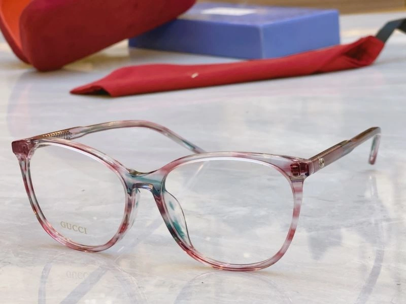Budget-friendly Gucci Sunglasses