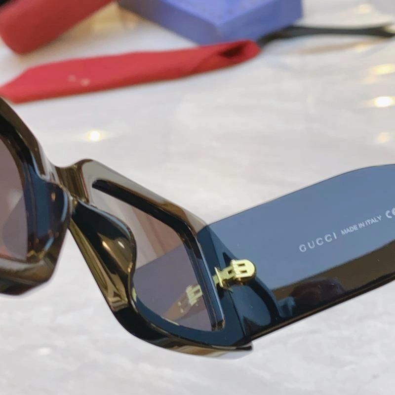 Top mirror Gucci Sunglasses