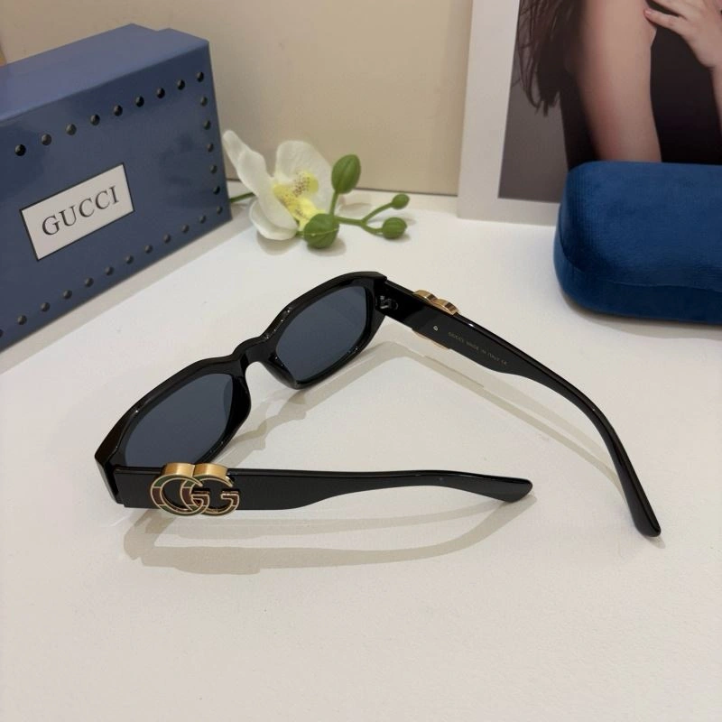 Low-cost Gucci Sunglasses