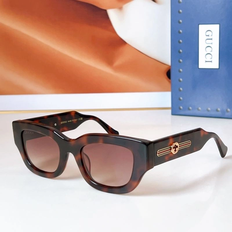 Exact replica Gucci Sunglasses