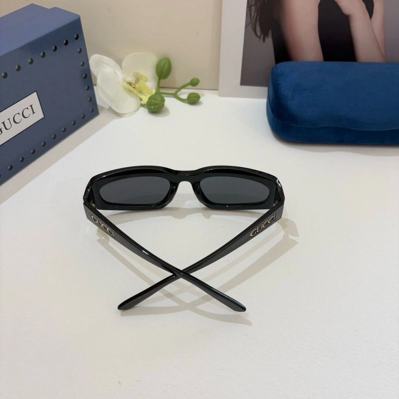 Accurate model Gucci Sunglasses