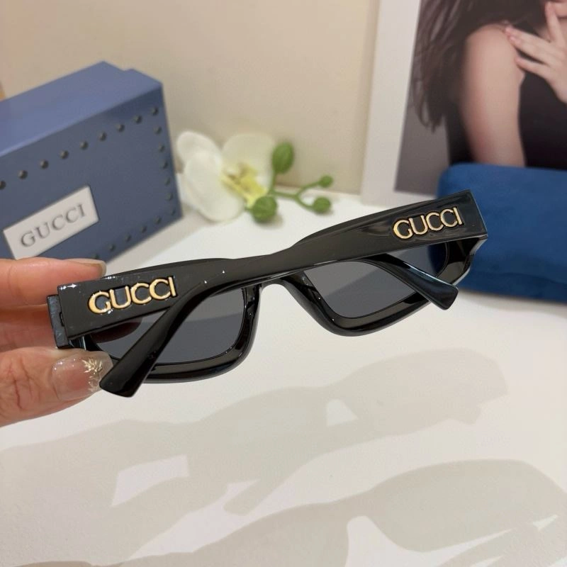 Accurate model Gucci Sunglasses