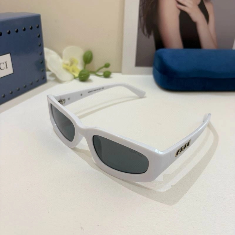 Low-cost Gucci Sunglasses