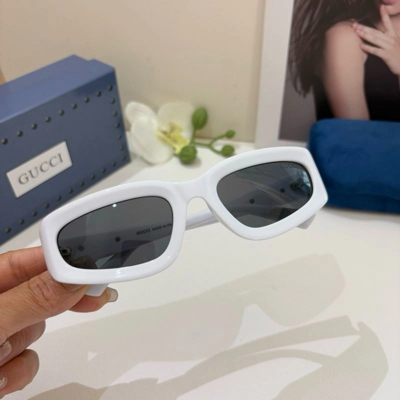 Low-cost Gucci Sunglasses