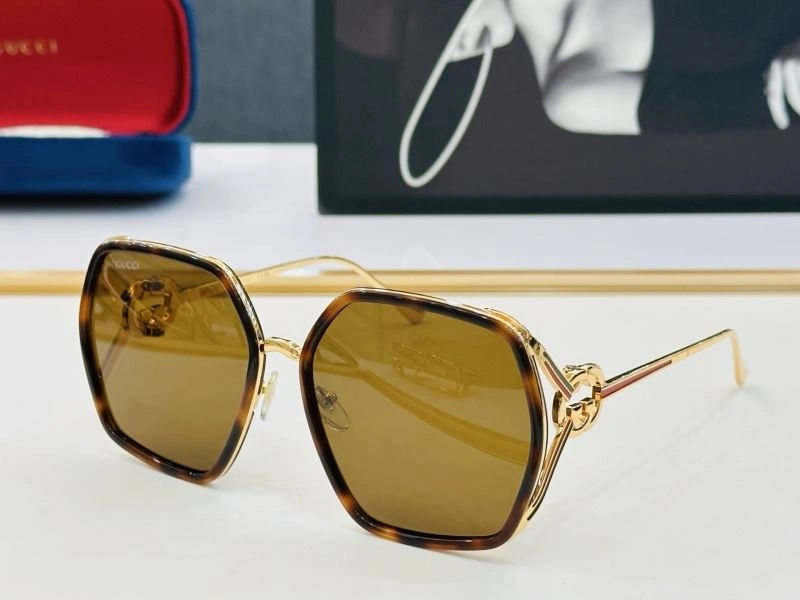 Brand-authenticated Gucci Sunglasses