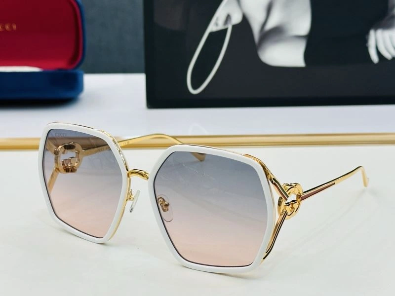 Brand-authenticated Gucci Sunglasses