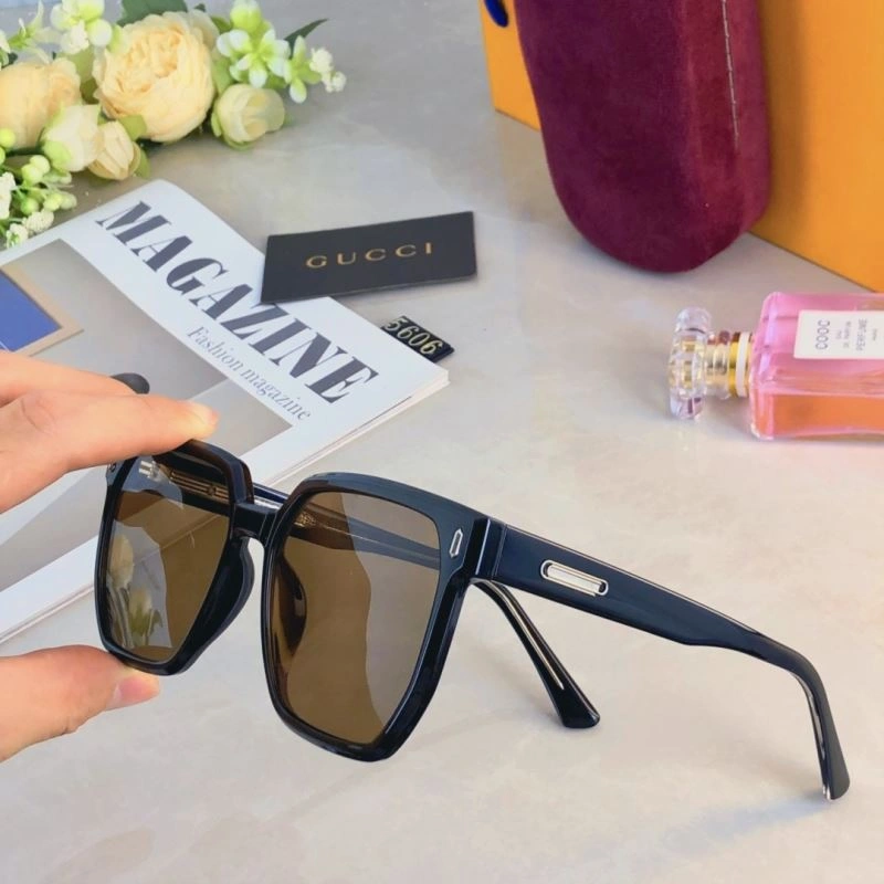 Brand-authenticated Gucci Sunglasses