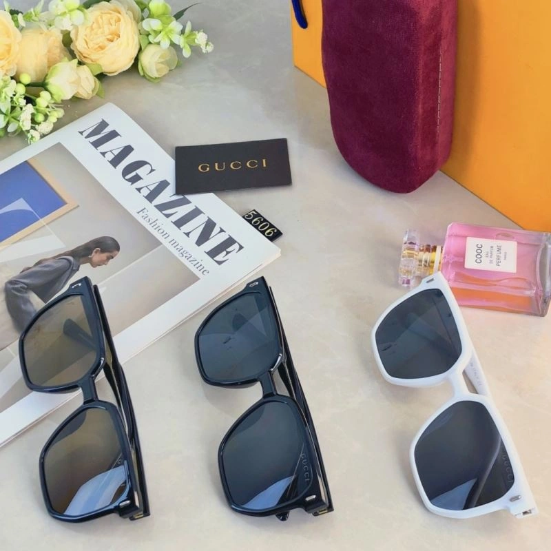 Brand-authenticated Gucci Sunglasses
