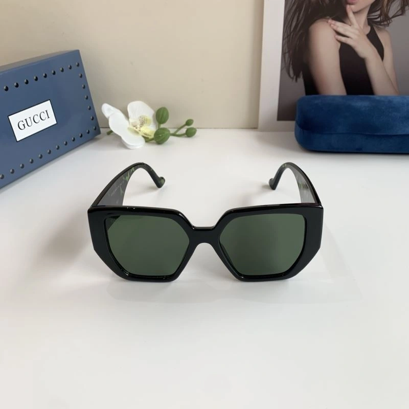 Low-cost Gucci Sunglasses
