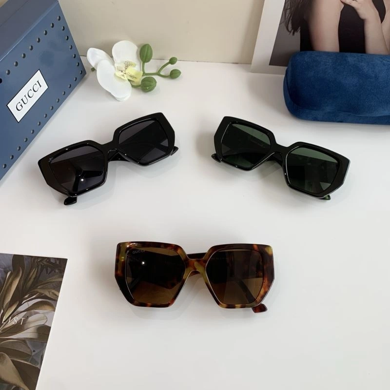 Low-cost Gucci Sunglasses