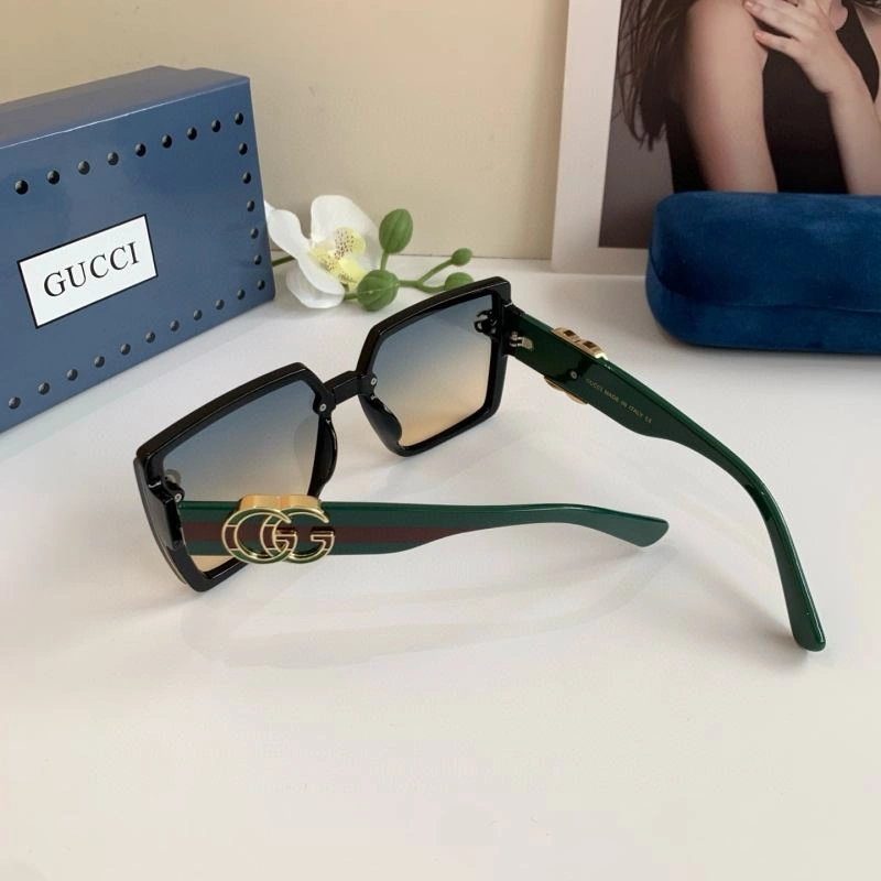 Accurate model Gucci Sunglasses