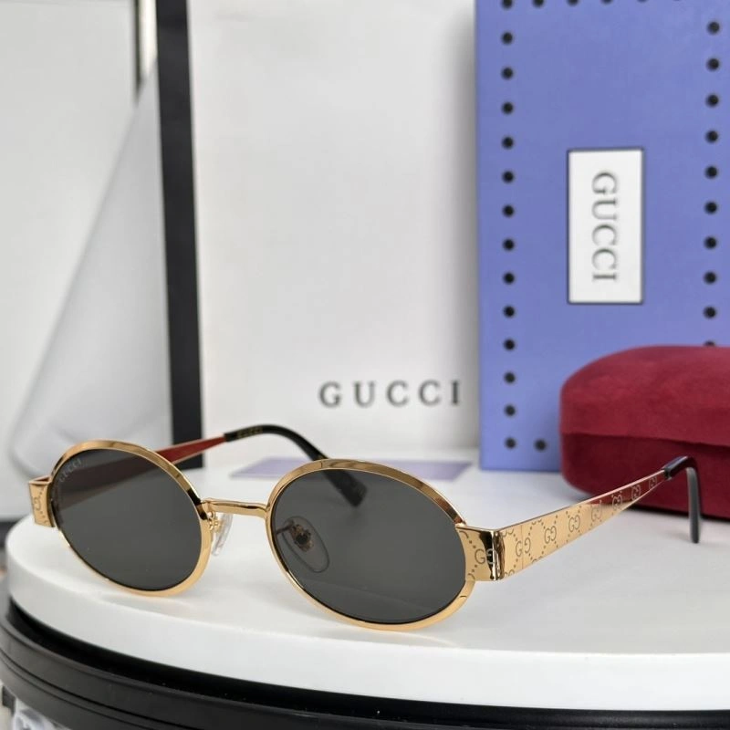 Exact replica Gucci Sunglasses