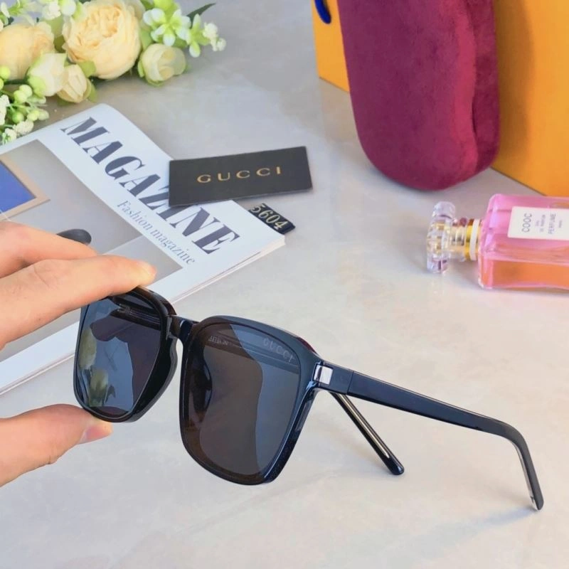 Exact replica Gucci Sunglasses