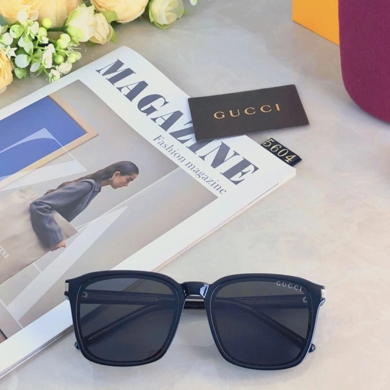 Exact replica Gucci Sunglasses