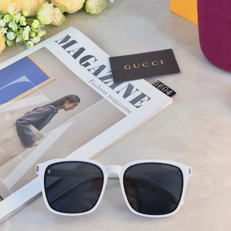 Exact replica Gucci Sunglasses
