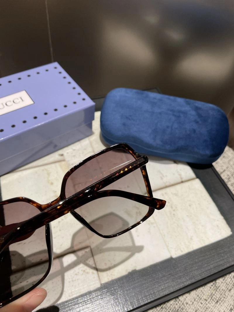 Brand-authenticated Gucci Sunglasses