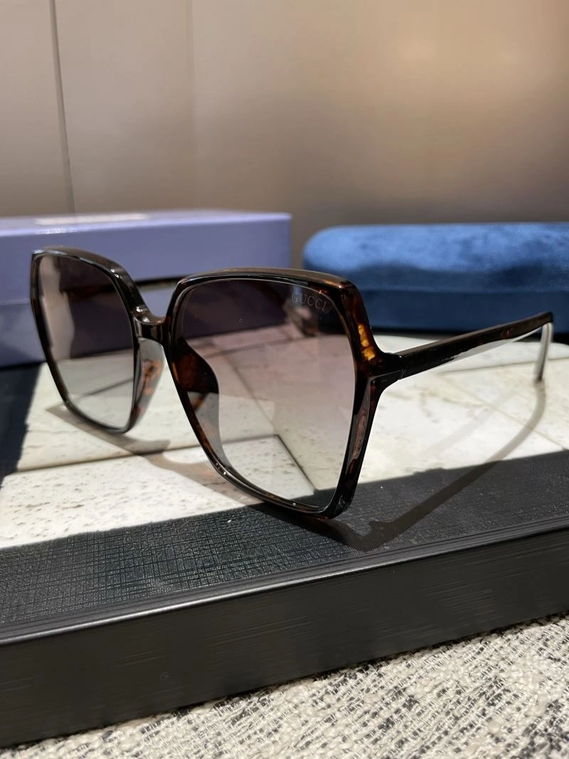 Brand-authenticated Gucci Sunglasses