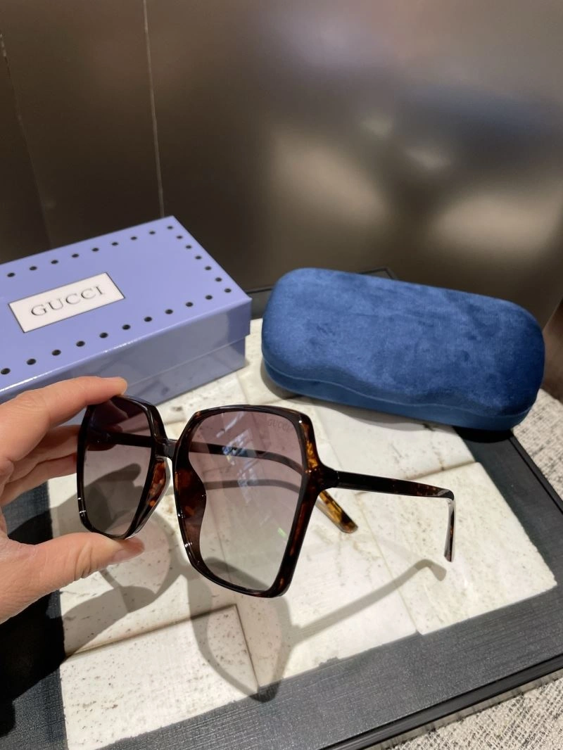 Brand-authenticated Gucci Sunglasses