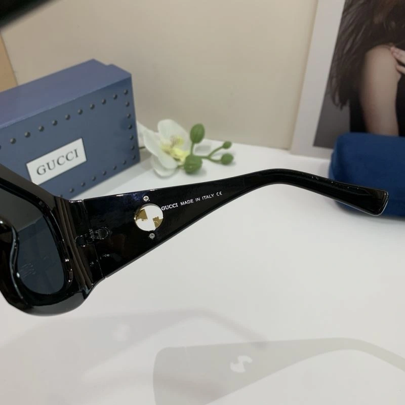 Low-cost Gucci Sunglasses