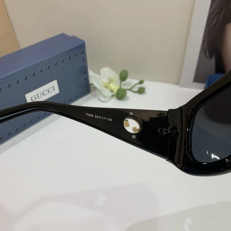 Low-cost Gucci Sunglasses
