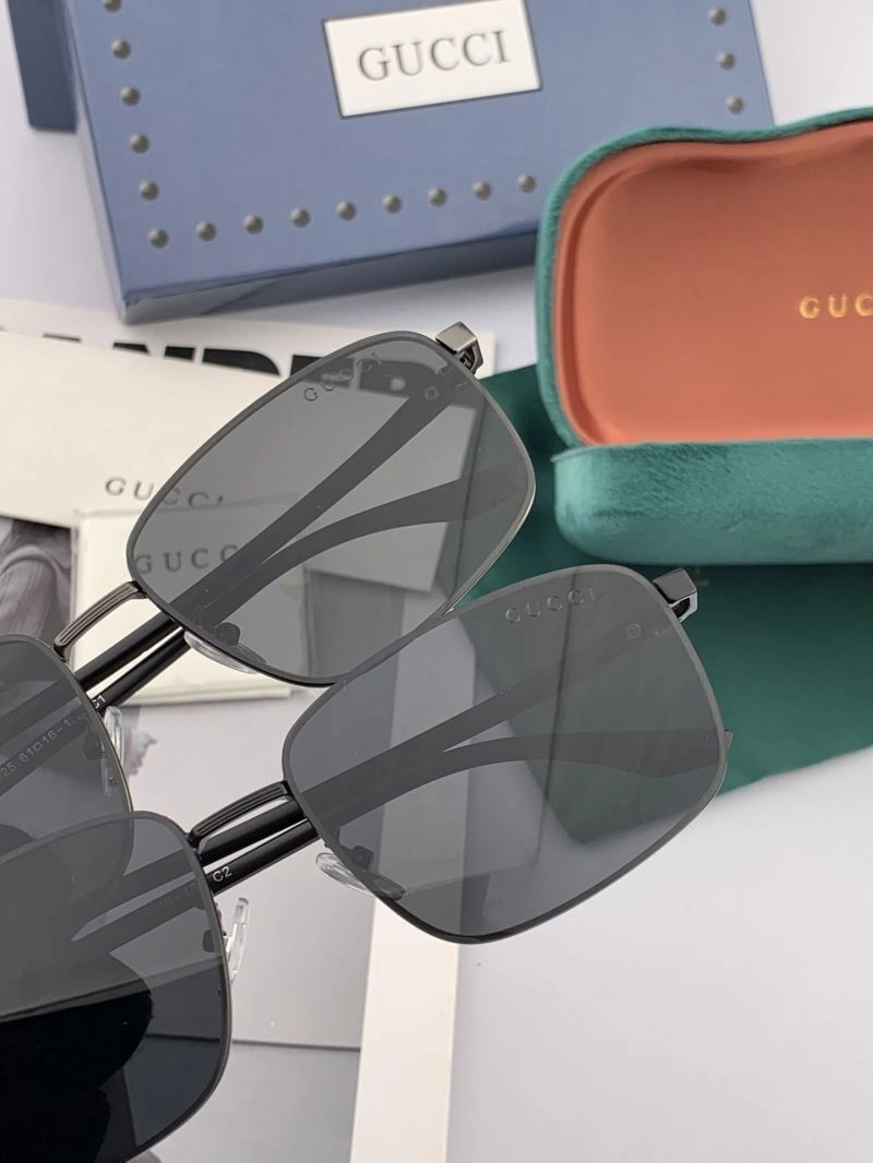 Accurate model Gucci Sunglasses