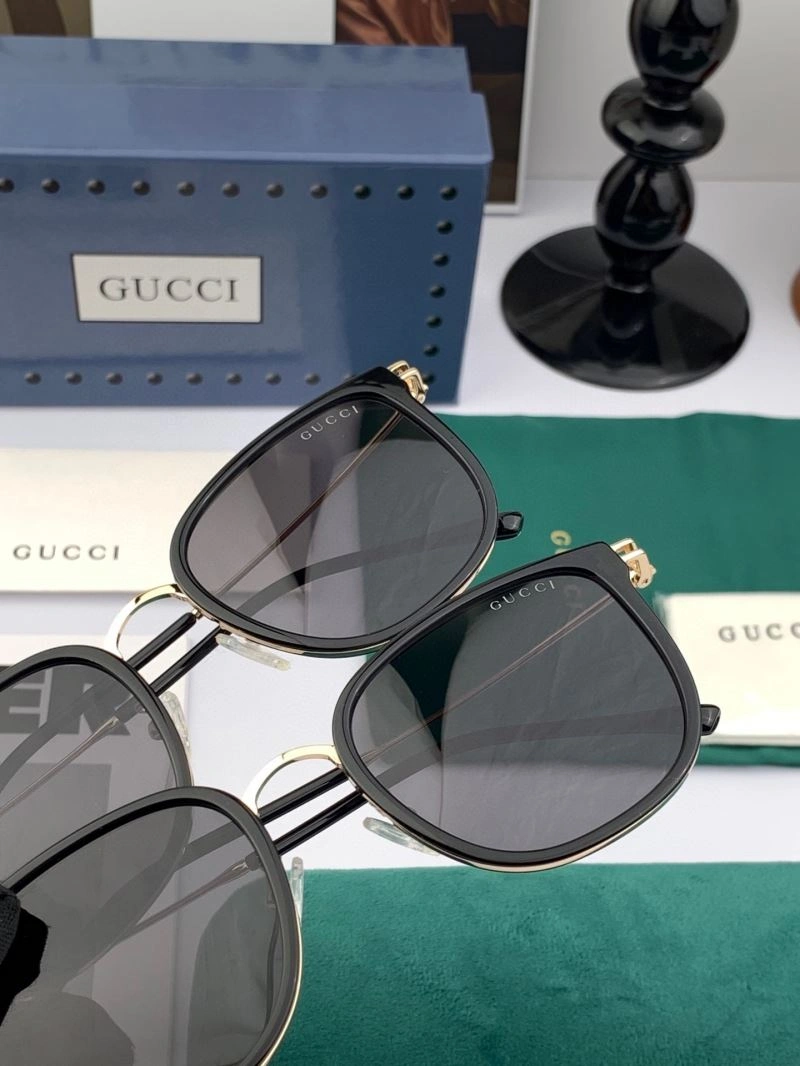 Top mirror Gucci Sunglasses