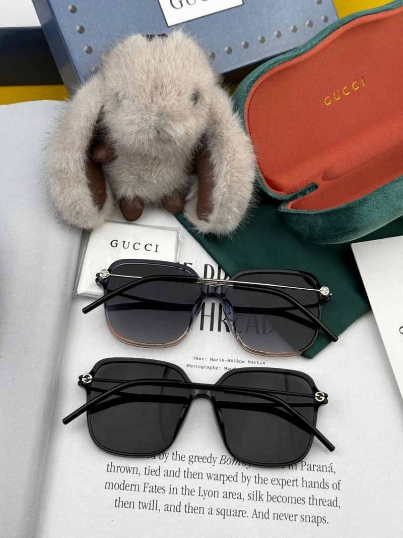 Exact replica Gucci Sunglasses