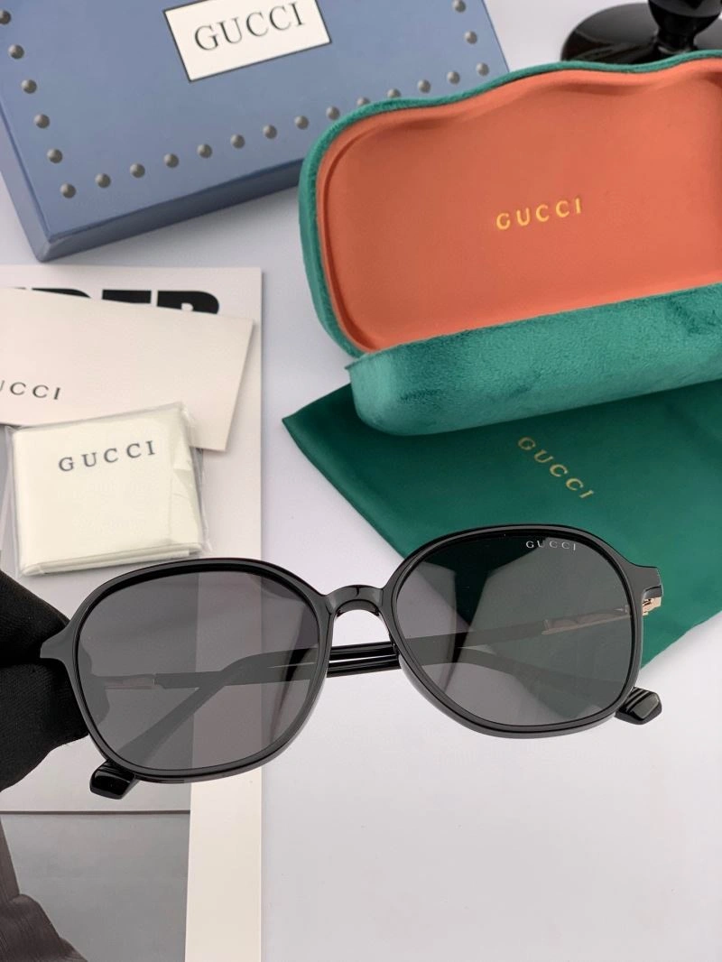 Top mirror Gucci Sunglasses