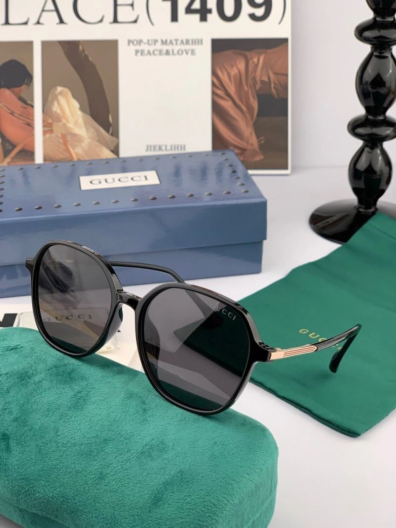 Top mirror Gucci Sunglasses