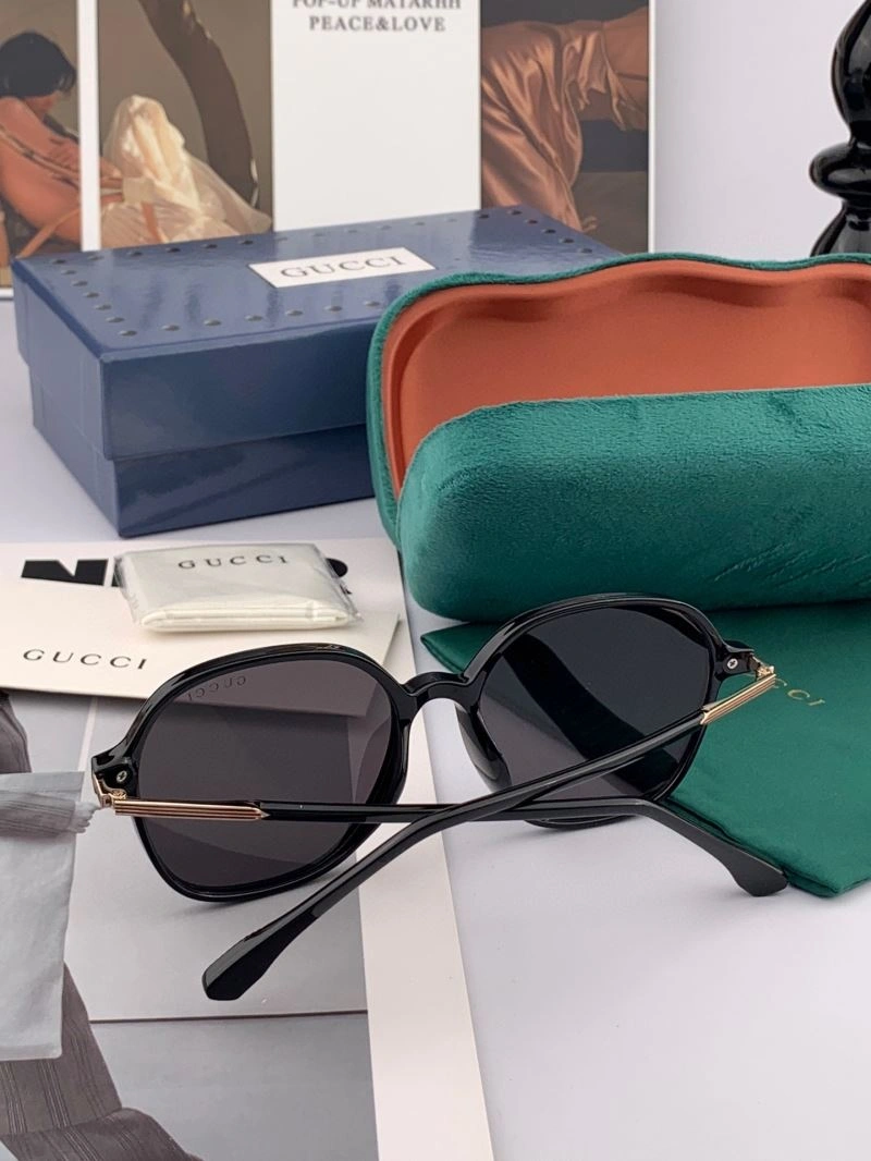 Top mirror Gucci Sunglasses