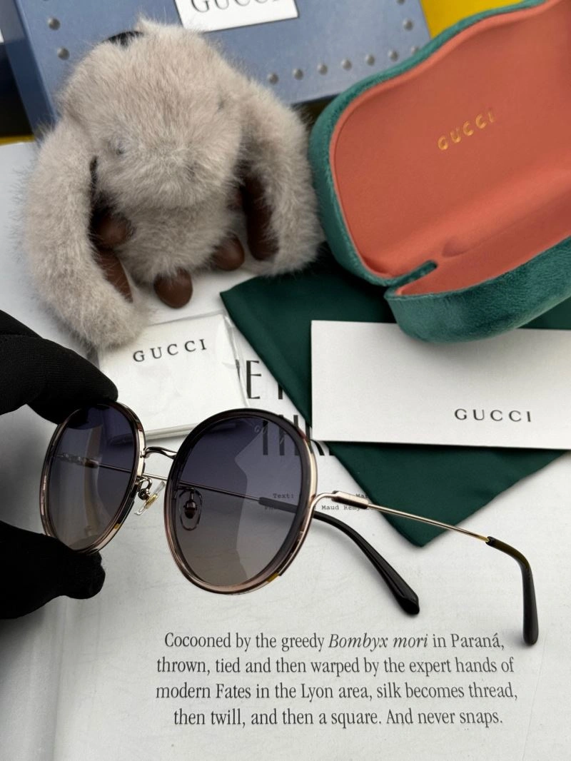 Top match Gucci Sunglasses