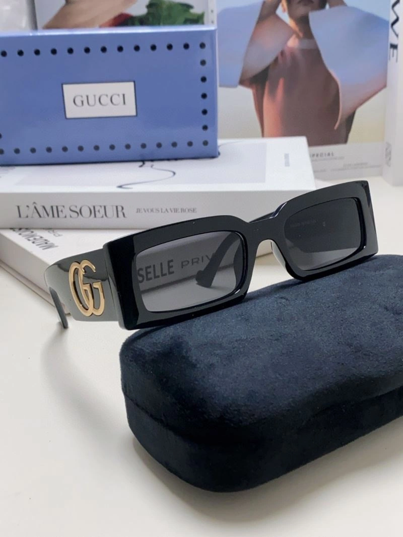 Top mirror Gucci Sunglasses