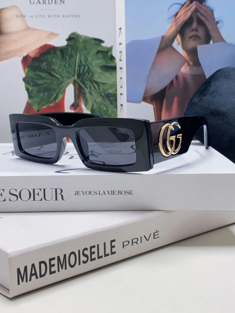Top mirror Gucci Sunglasses