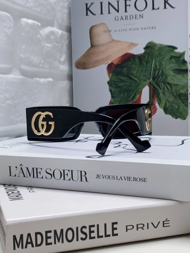 Top mirror Gucci Sunglasses
