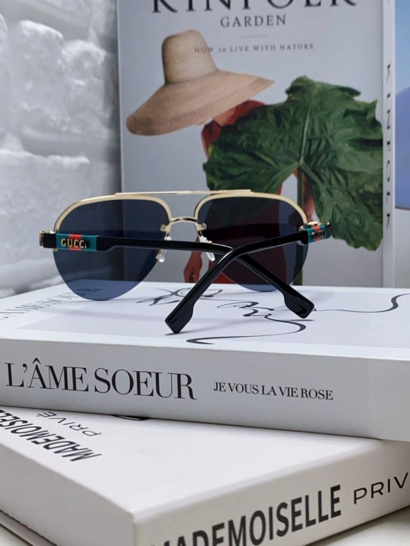 Exact replica Gucci Sunglasses