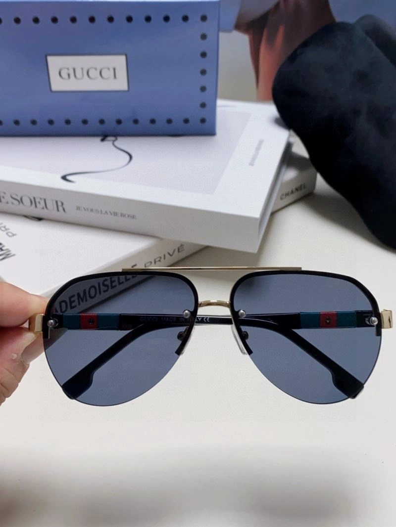 Exact replica Gucci Sunglasses